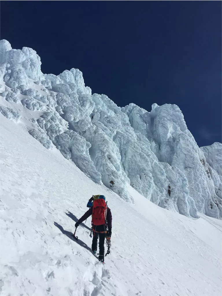 Researchers Guide to Climbing Mt. Hood to the 11,250 foot Summit