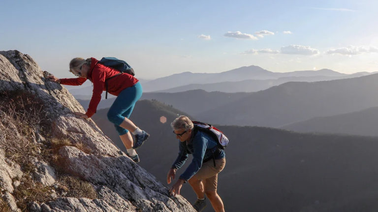 Mountain Climbing for Beginners: Confidence Building Guide